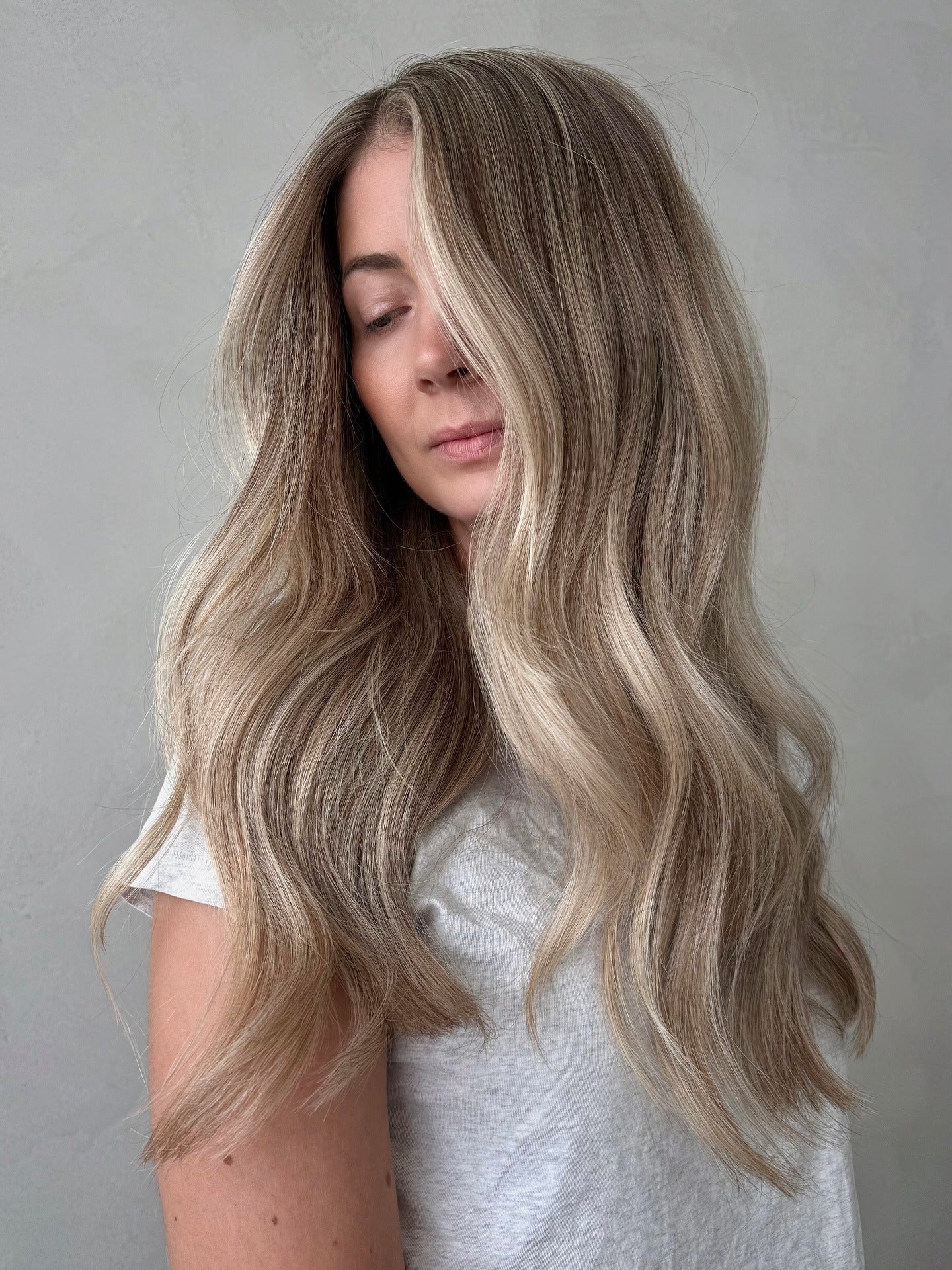 16 Natural-Looking Champagne Blonde Hair Color That Elevates Your Style ...