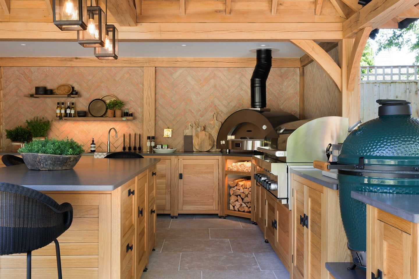 13 Picture-Perfect Rustic Outdoor Kitchen Ideas – CreativeBooster