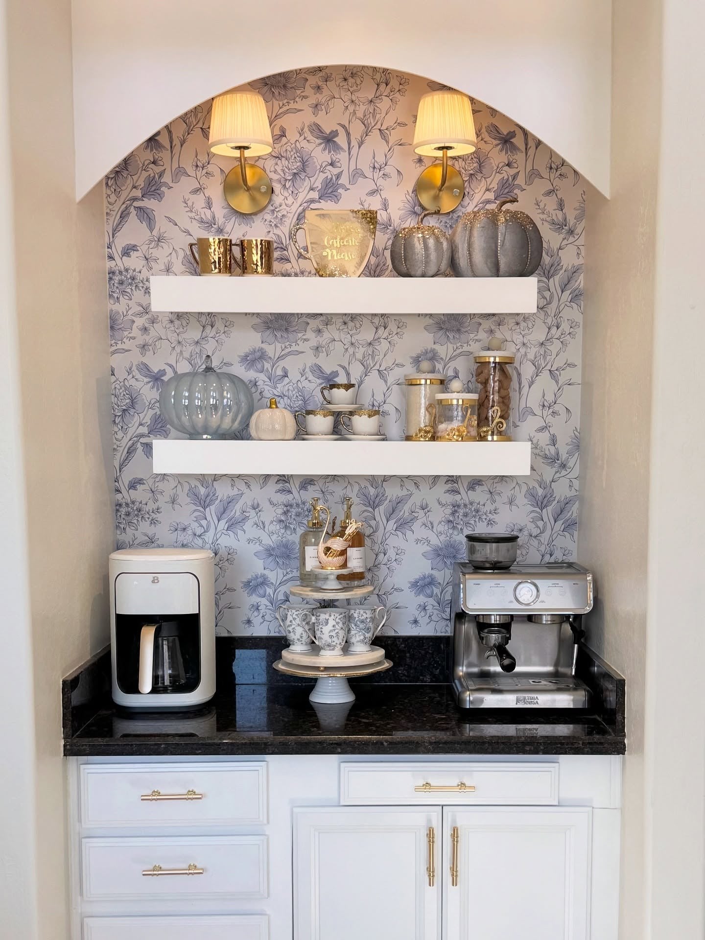 16 Functional Coffee Bar Kitchen Ideas That Impress 2026 – CreativeBooster