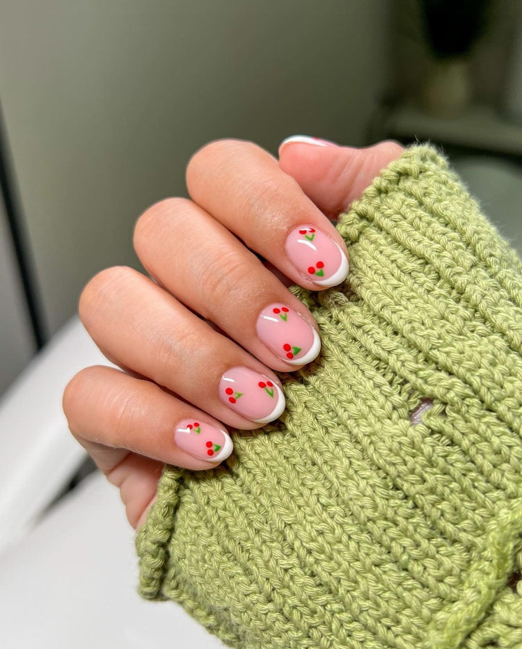 14 Cute Short Nail Ideas to Copy This Week – CreativeBooster