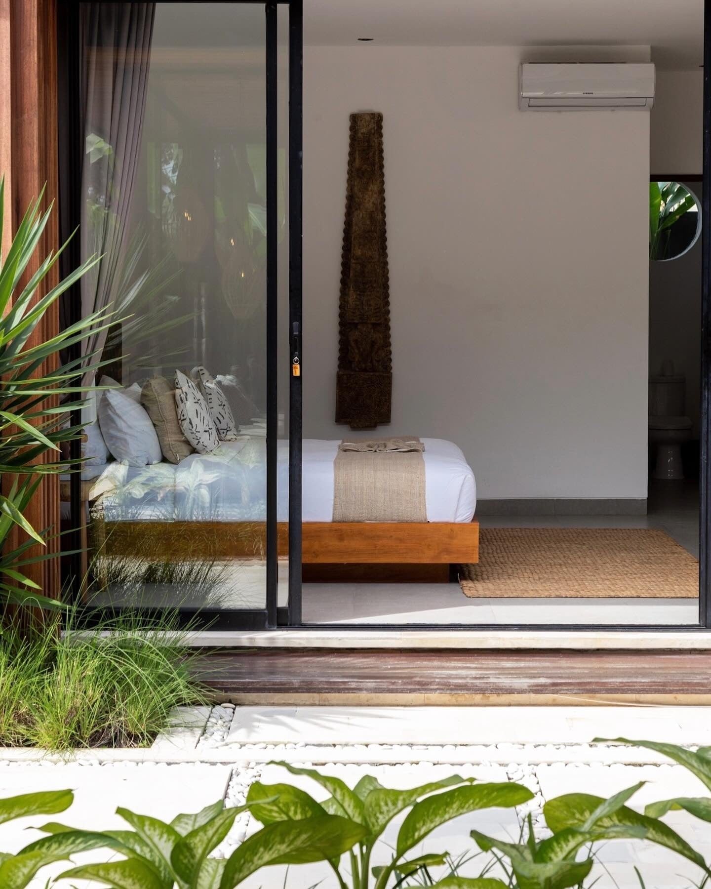 14 Cozy Nature Bedroom Ideas Worth Saving – CreativeBooster