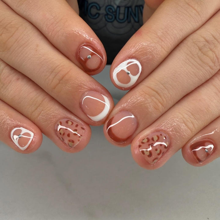 25 Everyday-Friendly Very Short Nail Ideas – CreativeBooster