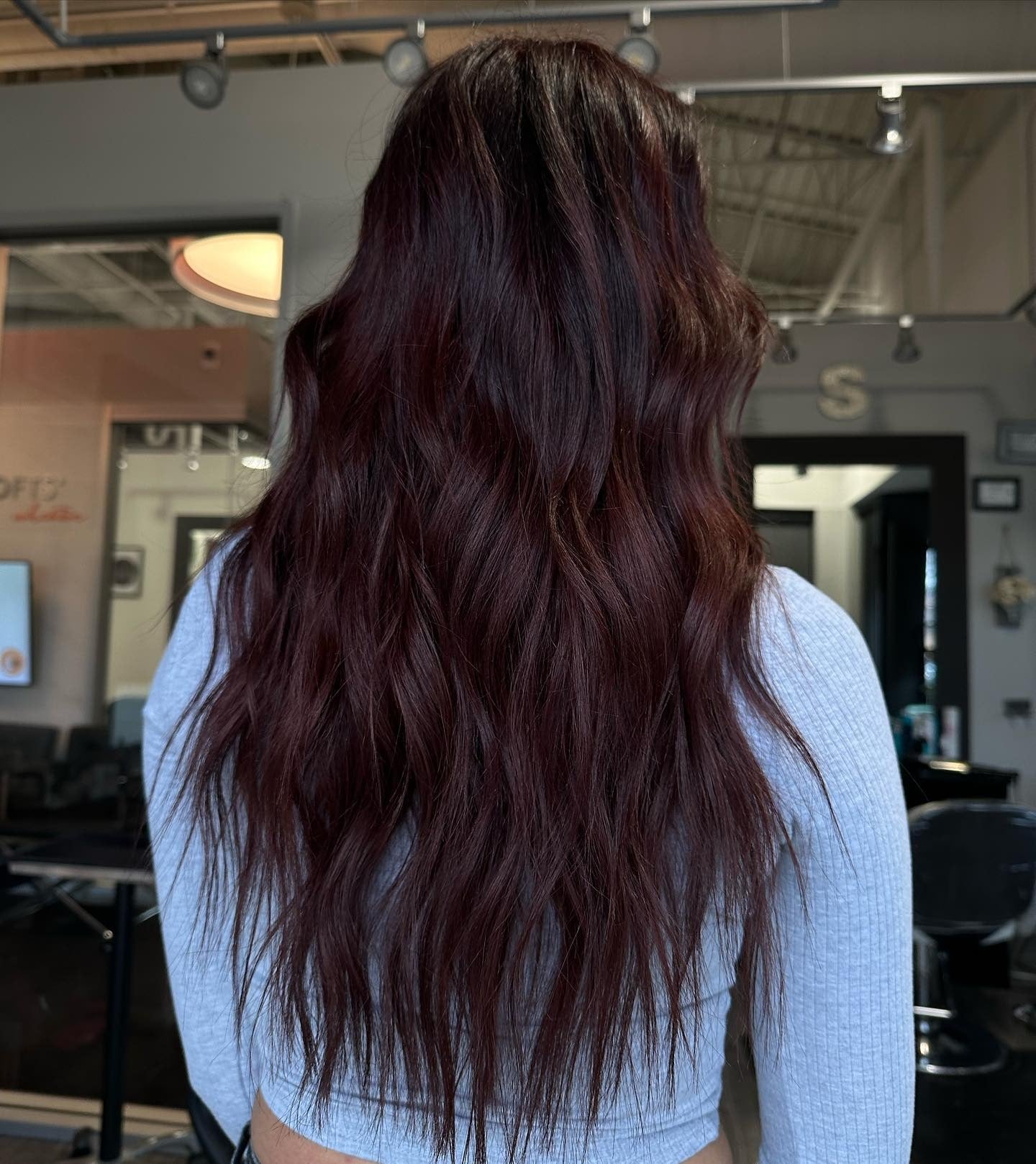 13 Rich Deep Burgundy Hair Looks – CreativeBooster