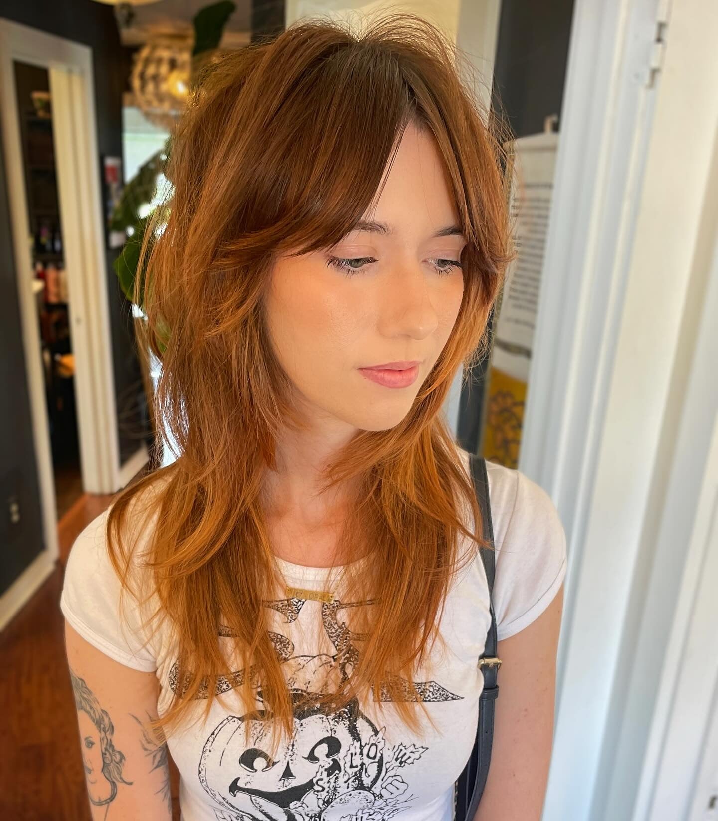 13 Iconic Messy Fringe Haircut For Women For That Lived-In Look ...