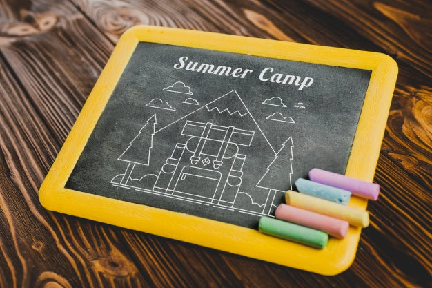 Free Summer Composition With Slate Psd – CreativeBooster